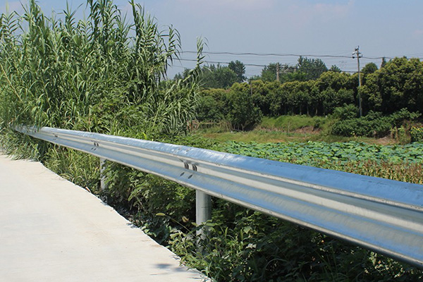 Introduction to the components of guardrail beam - Forst (Shandong ...
